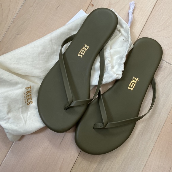 TKEES | Shoes | Tkees Vegan Leather Flip Flops Sandals 5 | Poshmark